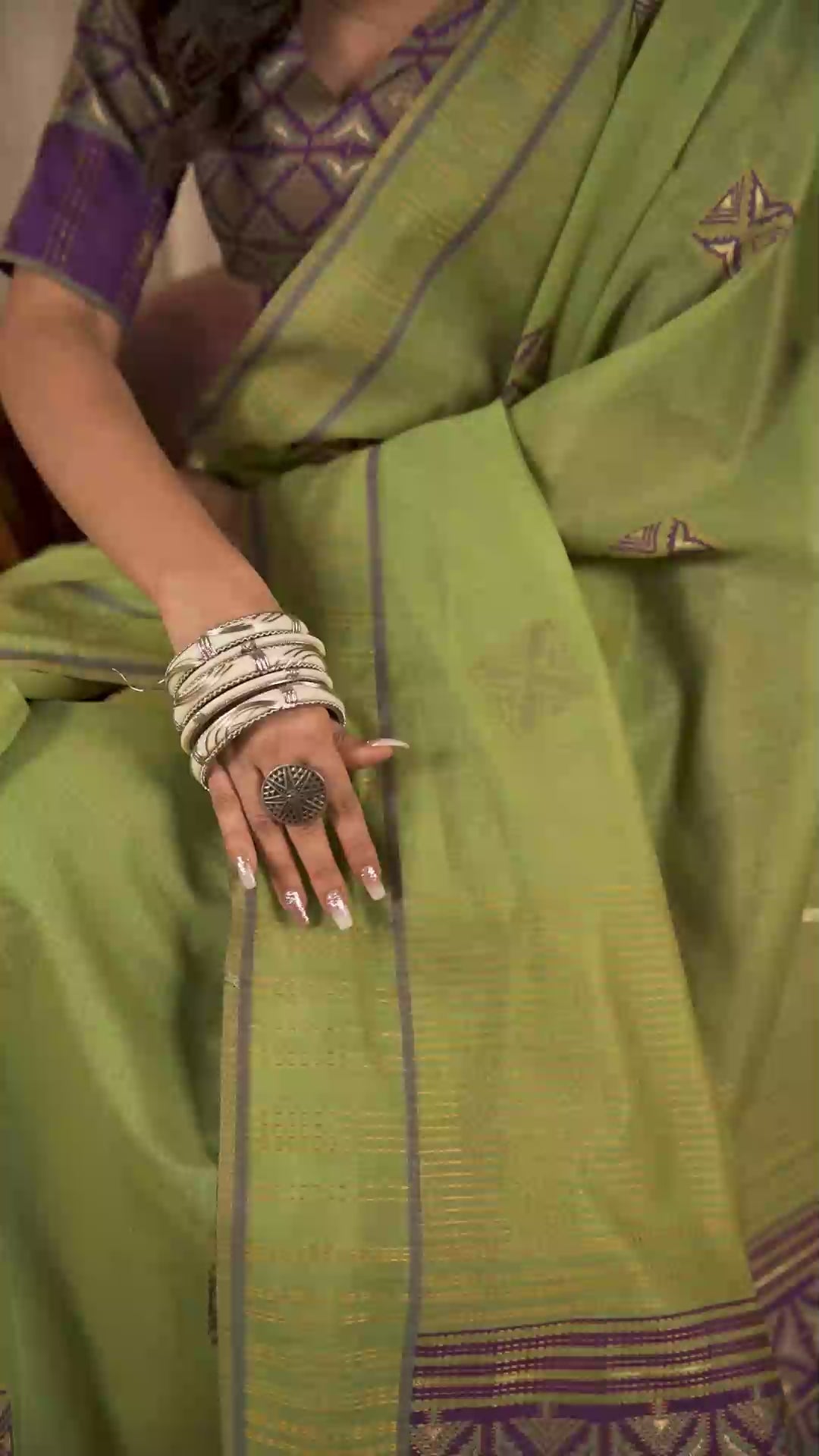 Sarees & Unstitched Top-Dupatta Sets Online | Ravya – rävya