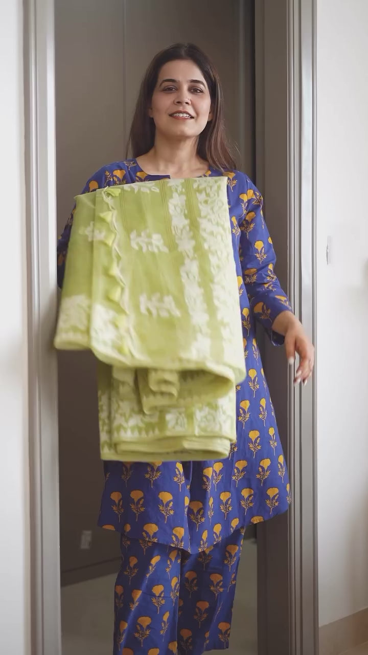 Vasantika Muga Cotton Jamdani Mustard Saree. – rävya